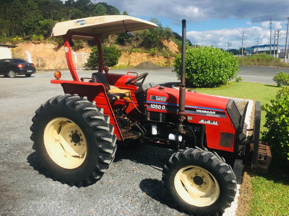 Home Seminovos Trator 4x4 Yanmar Agritech 1050 Turbo ano: 2007