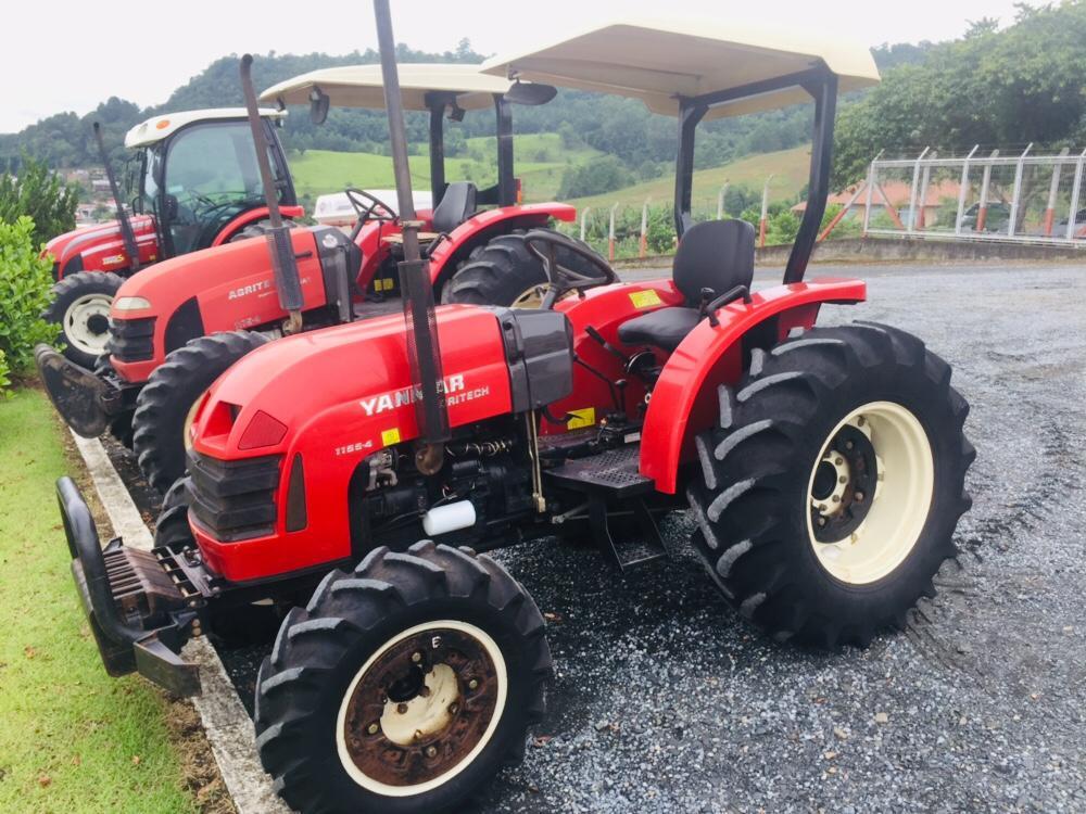 Trator 4x4 Yanmar Agrietch 1155 - Silva Tratores - Yanmar Agritech